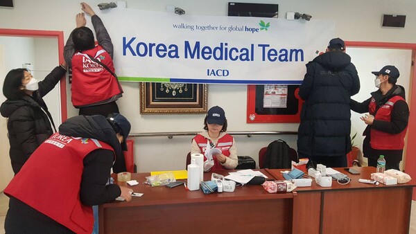 [Operation Mercy 현장 르포 4] 그들의 시간은 지진의 순간에 멈추었다.